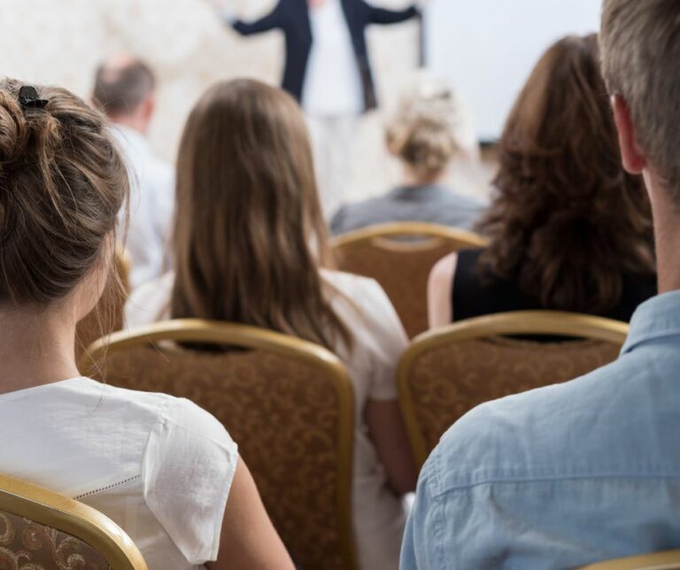 Formation RS vs Formation RNCP : quelles différences ? - Activ Cert